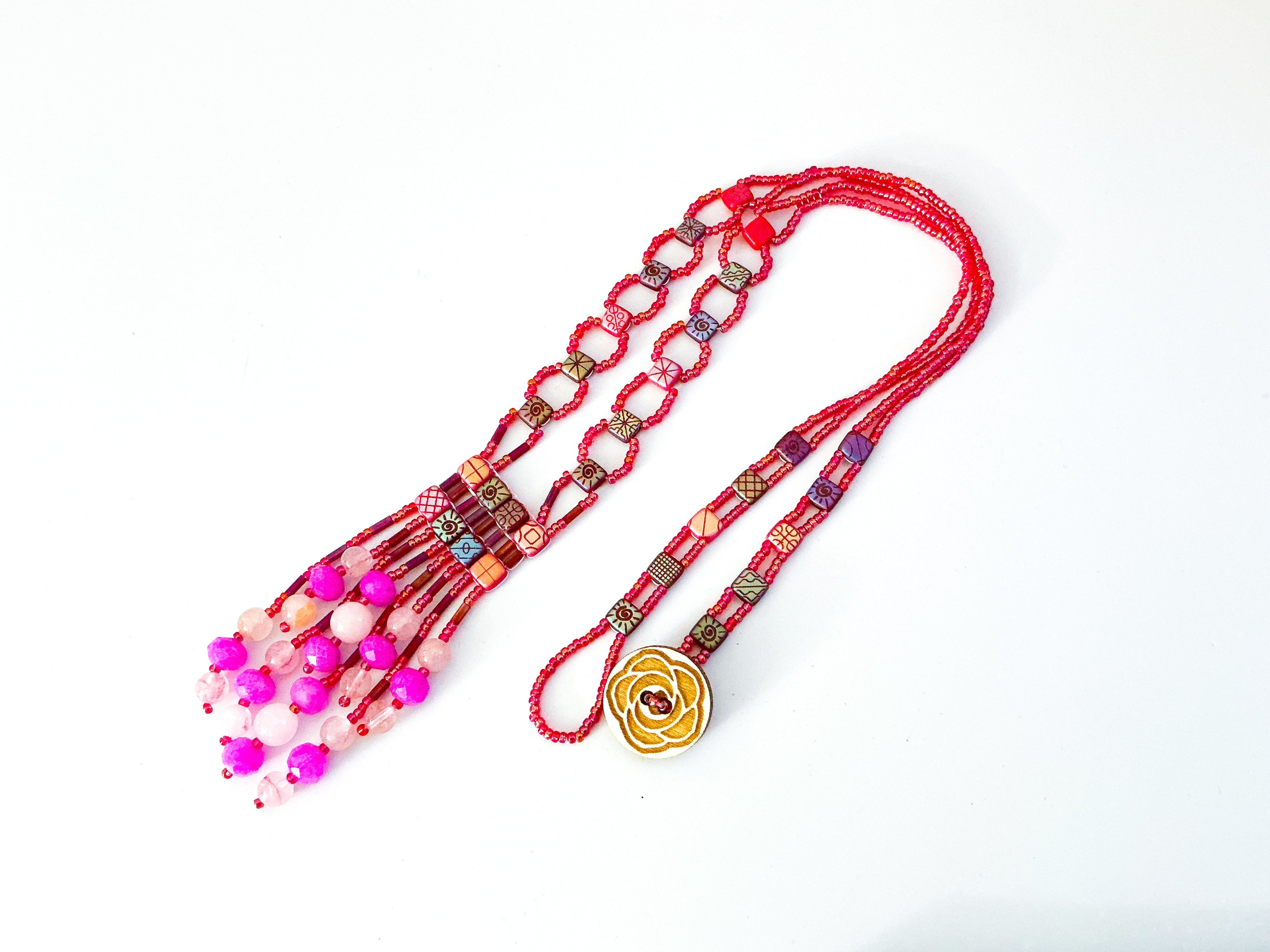 Learn How To Make a Necklace on the Jewel Loom Bead Loom